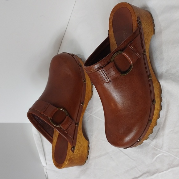 Passofino | Shoes | Passofino Brown Leather Wooden Platform Clogs Size ...